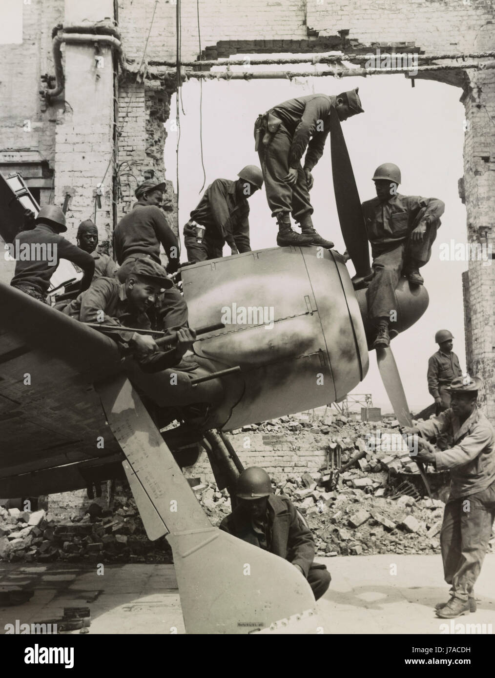 Germany 1945 hi-res stock photography and images - Alamy