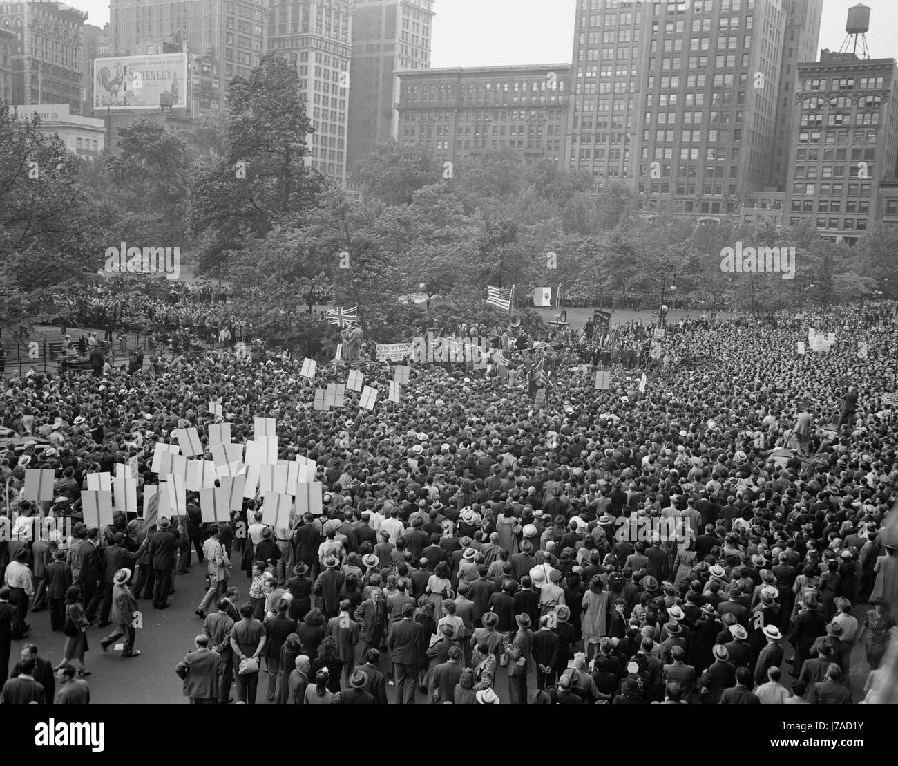 June 6, 1944 vintage Black and White Stock Photos & Images - Alamy