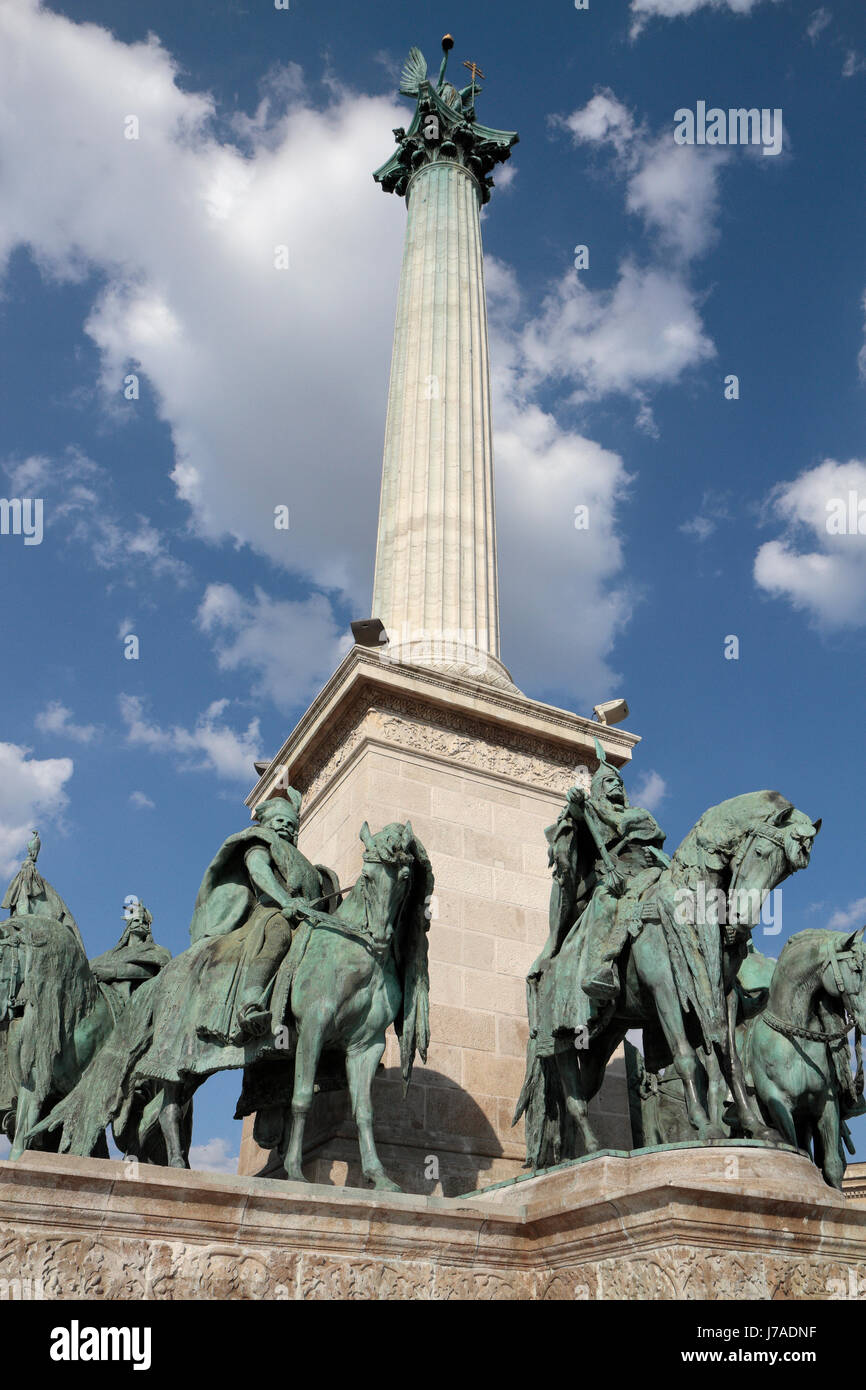 Millennium monument with statues hi-res stock photography and images ...