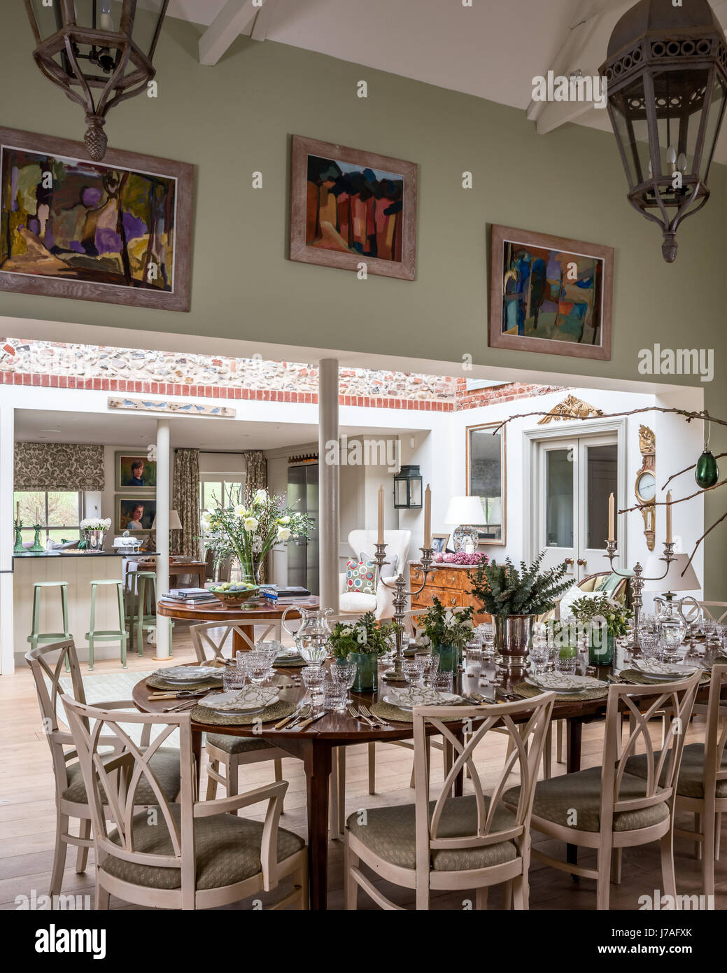 18th century dining room hi-res stock photography and images - Alamy