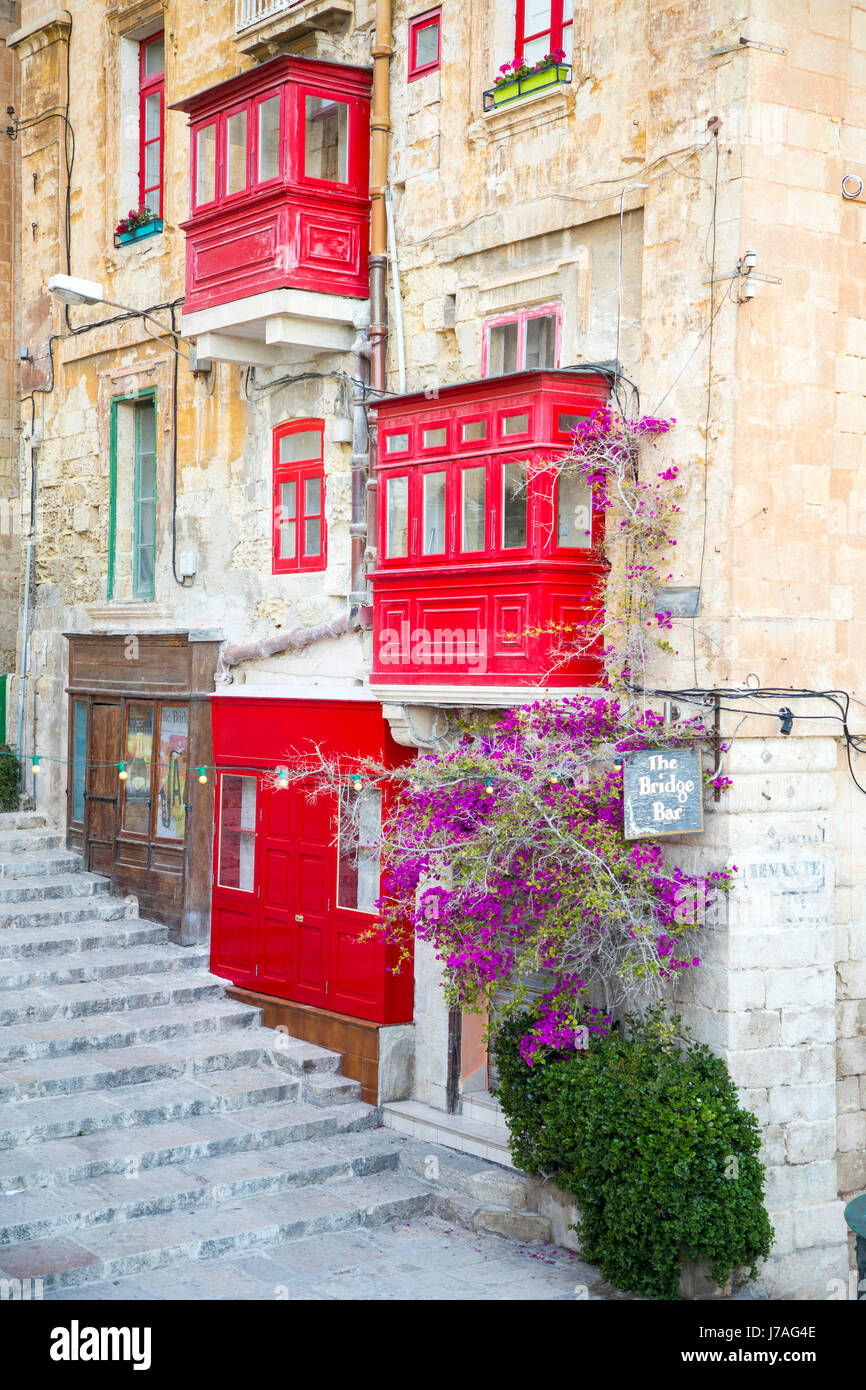 Valletta, capital of Malta, typical, wood-clad balconies, bay windows ...