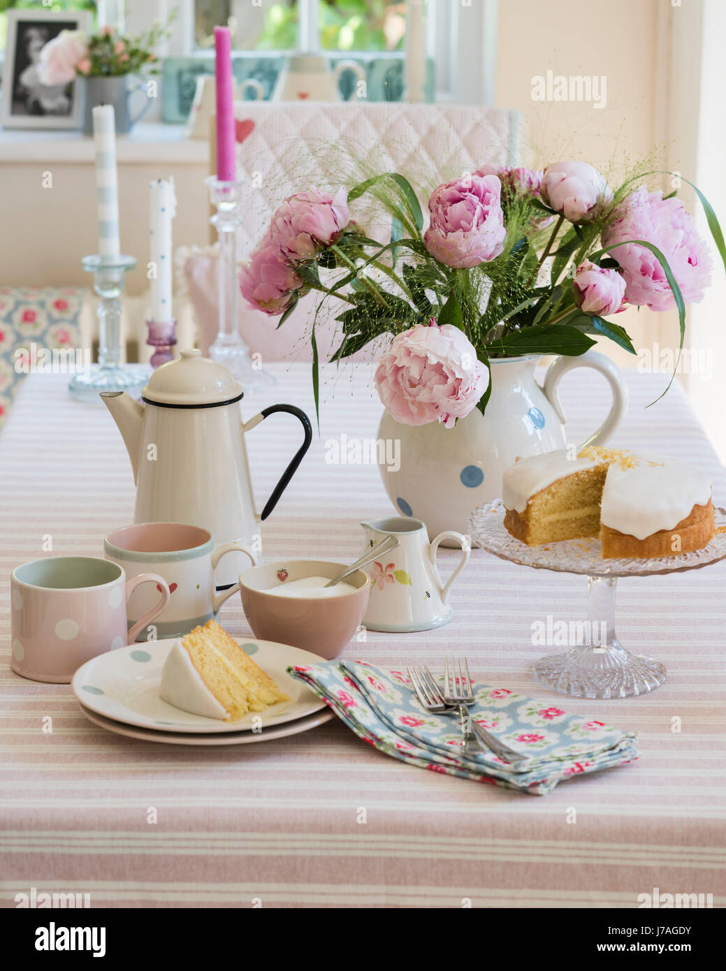 Afternoon Tea Cake Stand Hi Res Stock Photography And Images Alamy