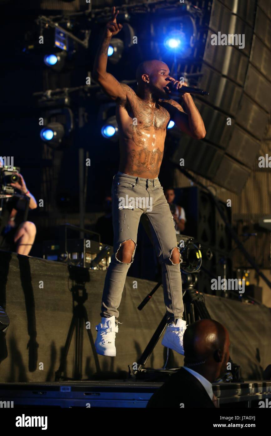 Tory lanez hi-res stock photography and images - Alamy