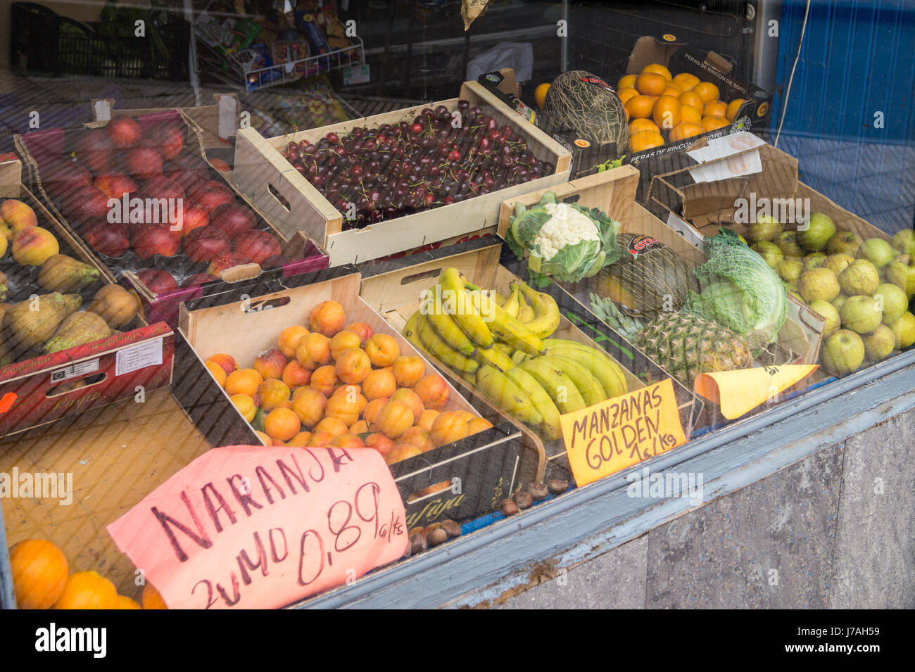 Grocers goods hi-res stock photography and images - Alamy