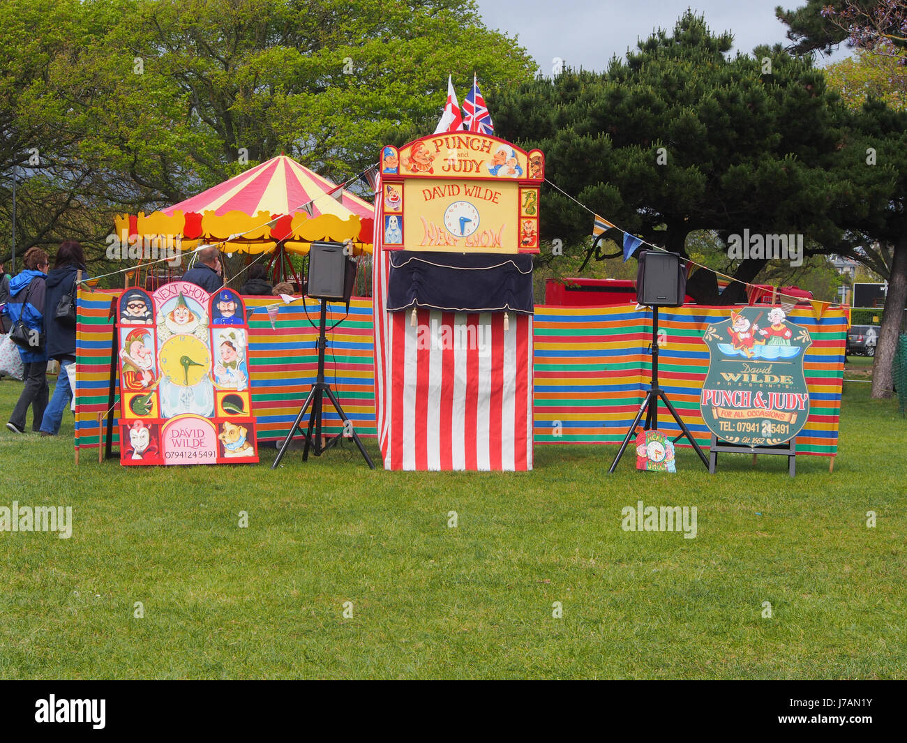 Victorian punch and judy show hi-res stock photography and images - Alamy