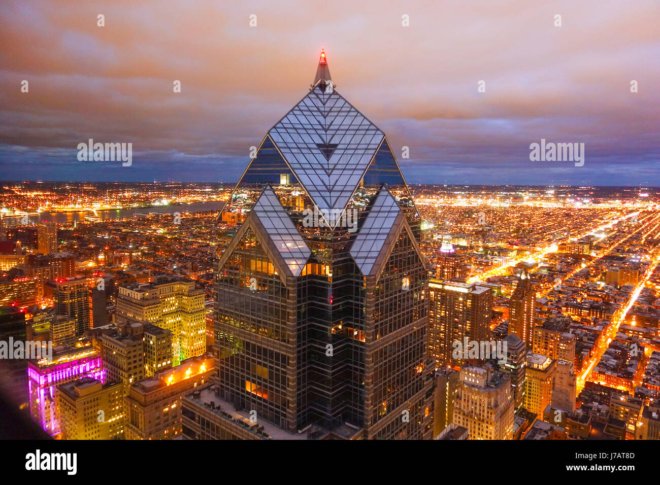 Two Liberty Tower Philadelphia - amazing aerial view at night ...