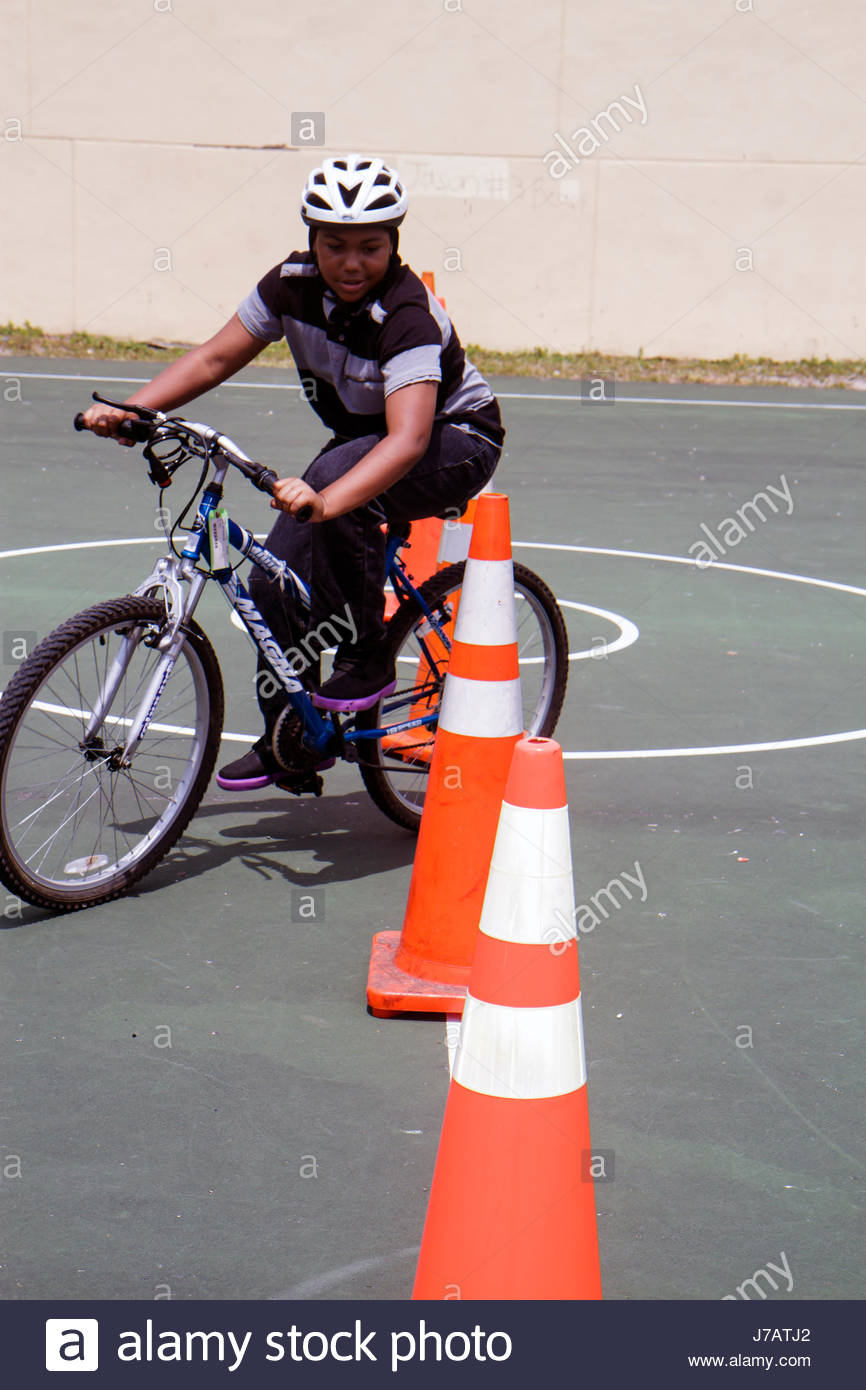 Obstacle Course Children Stock Photos & Obstacle Course Children Stock ...