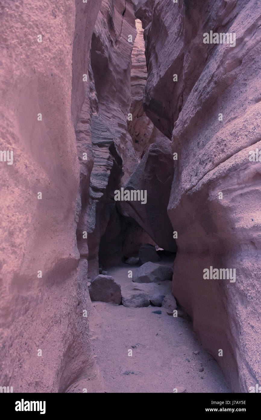 narrowness ravine Canyon column challenge mountain shine shines bright ...
