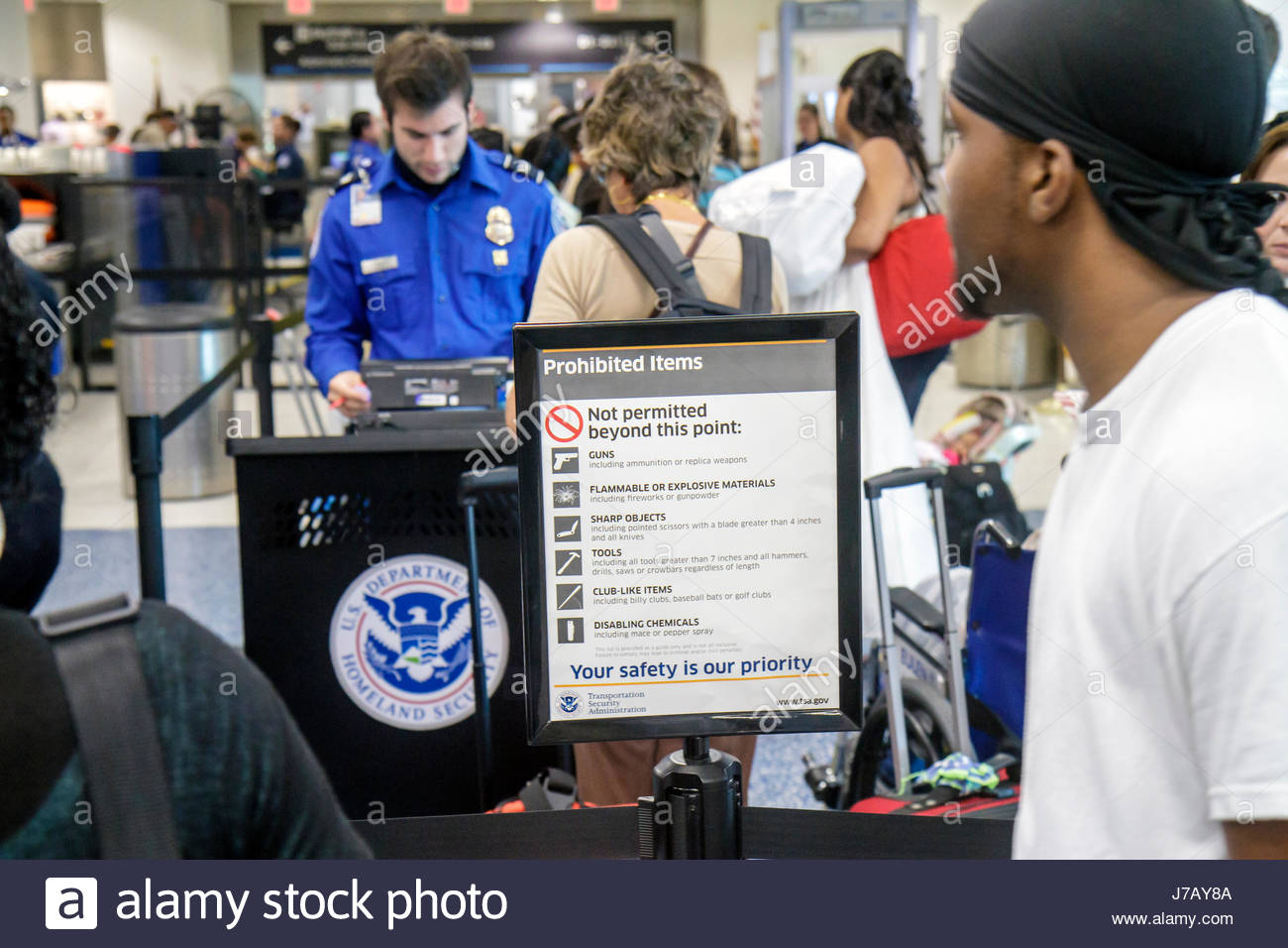 Tsa Airport Security Stock Photos & Tsa Airport Security Stock Images ...
