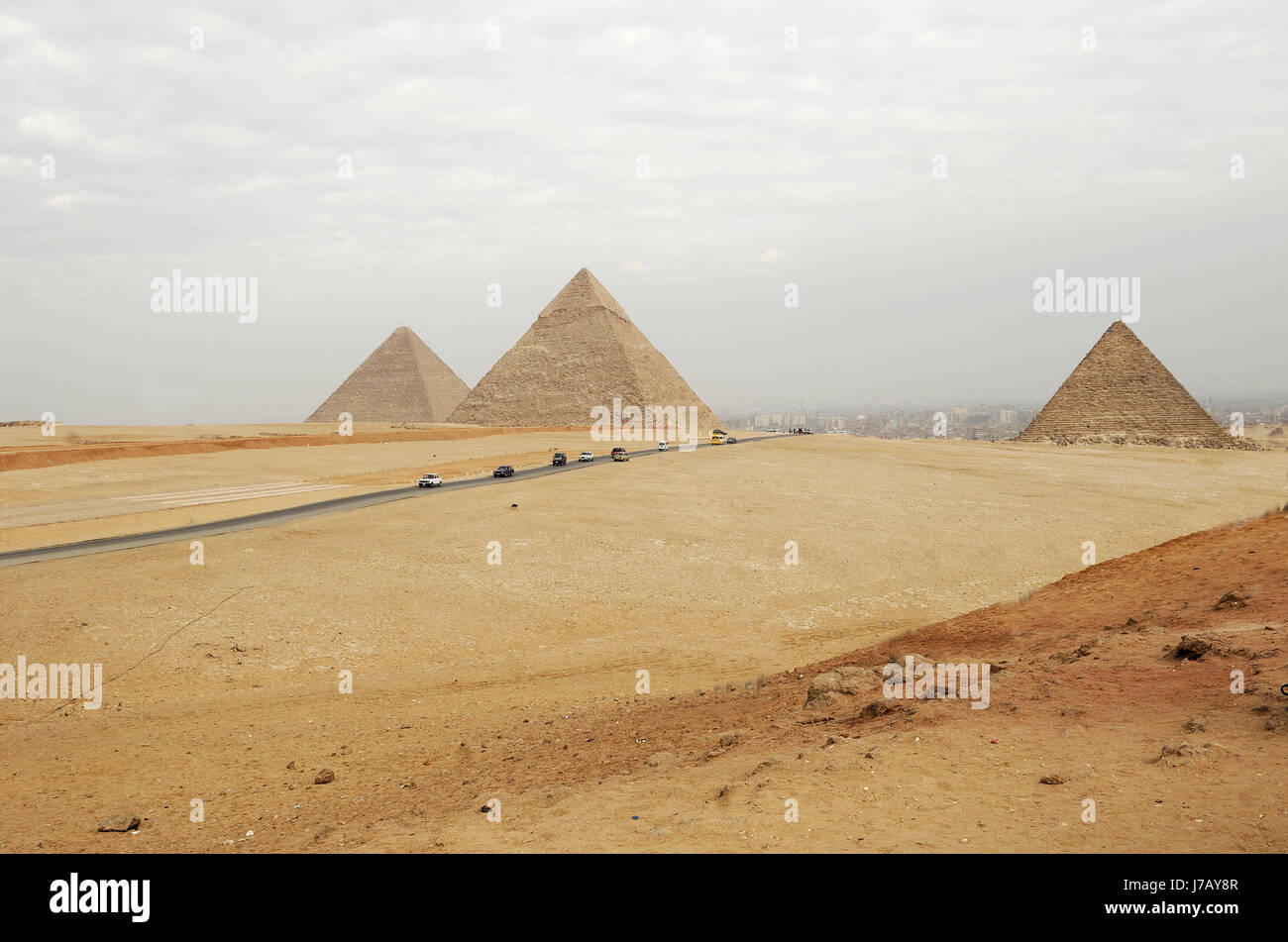 pyramiden gizeh gypten kairo city skyline rocks afrika pyramiden gizeh ...