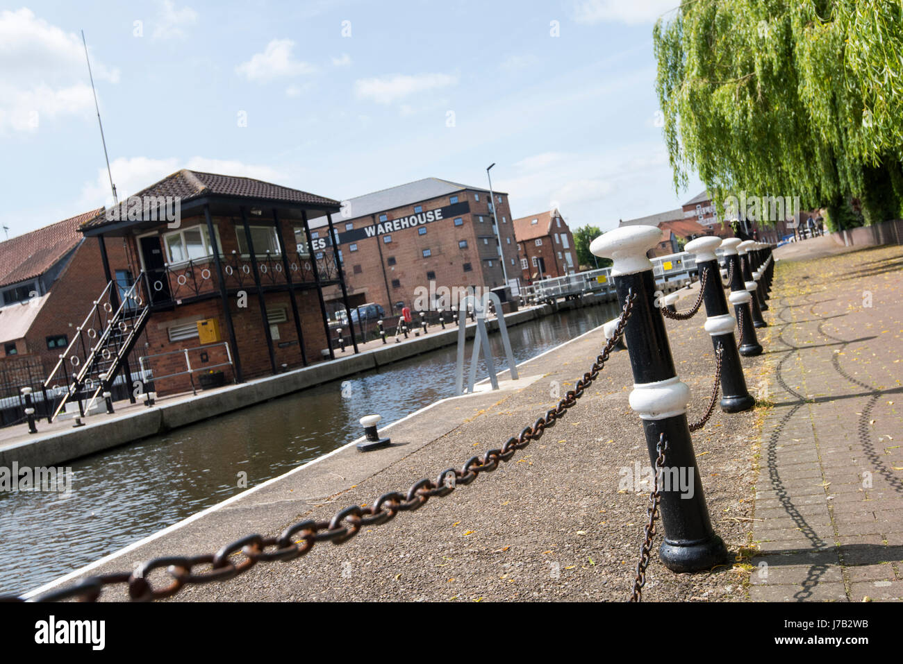 Newark Lock, Newark on Trent Nottinghamshire England UK Stock Photo - Alamy