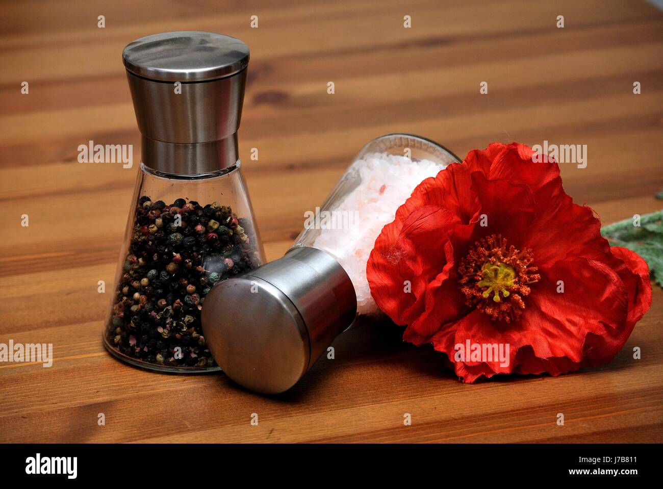 salt pepper spices pepper mill spice condiment flower plant wood poppy ...