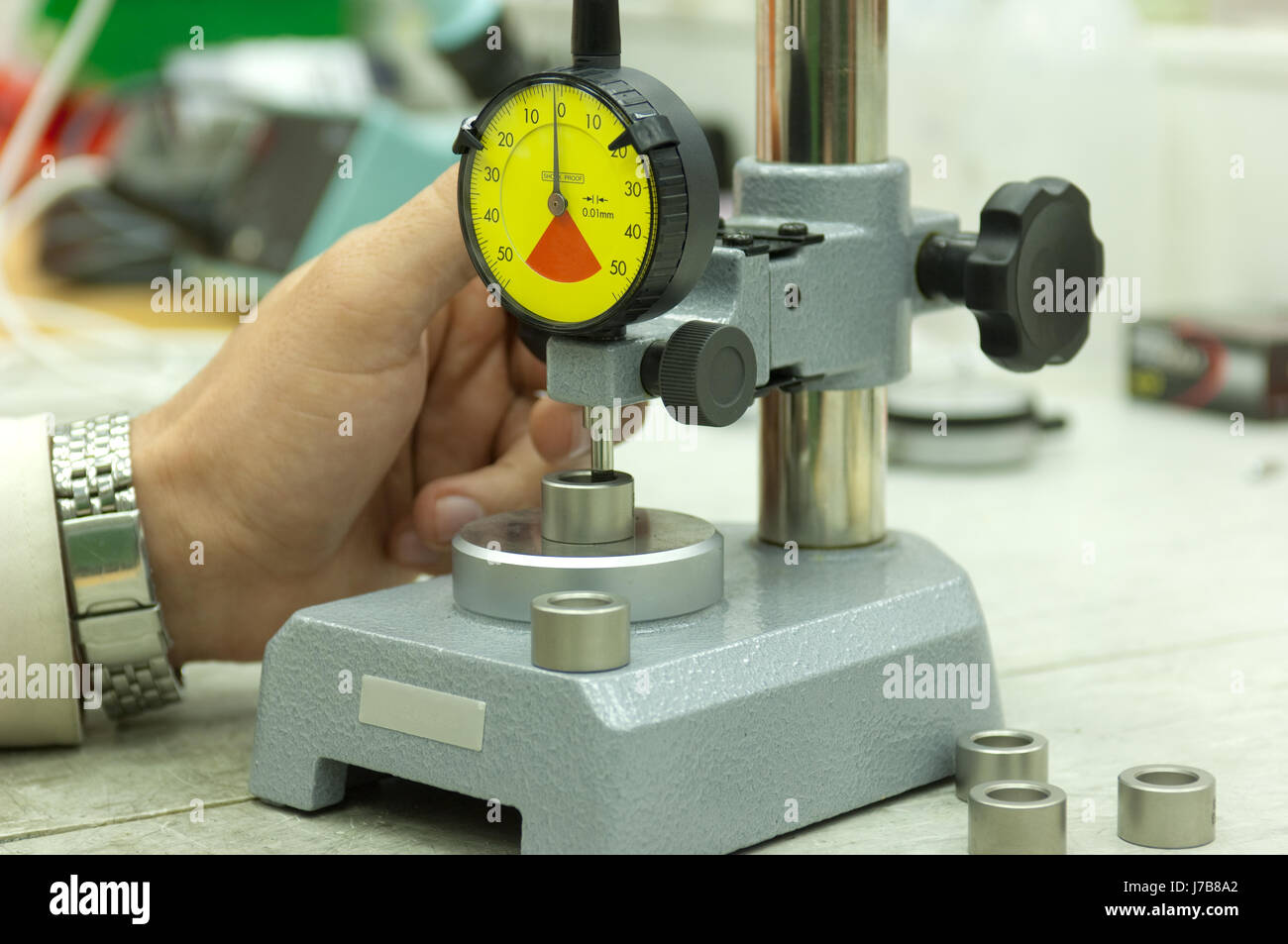 dial gauge on measuring stand Stock Photo - Alamy