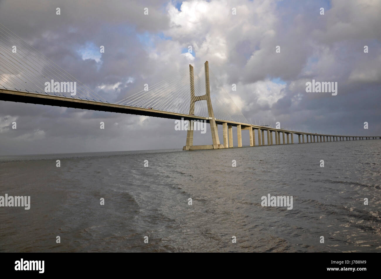 objects travel big large enormous extreme powerful imposing immense ...