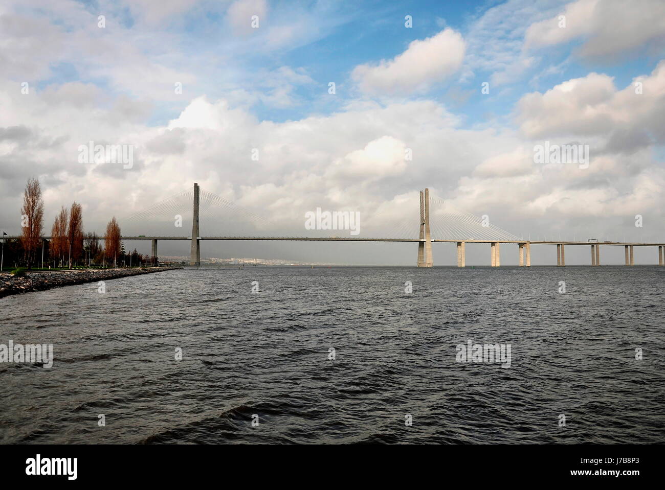 objects travel big large enormous extreme powerful imposing immense ...