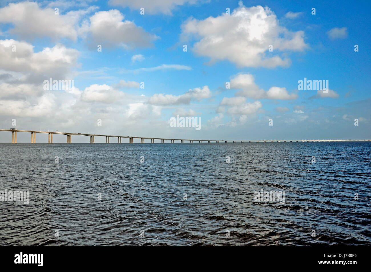 objects travel big large enormous extreme powerful imposing immense ...