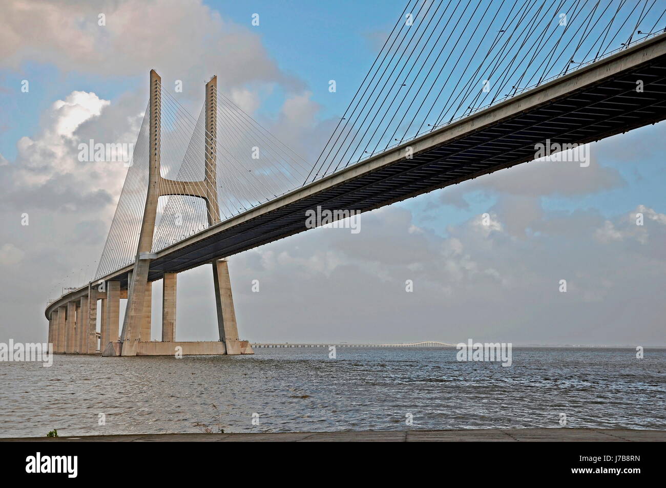 objects travel big large enormous extreme powerful imposing immense ...