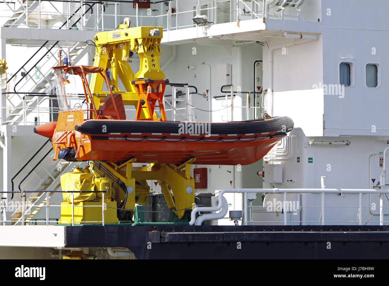 emergency rescue life-boat freighter cargo ship tanker rowing boat ...