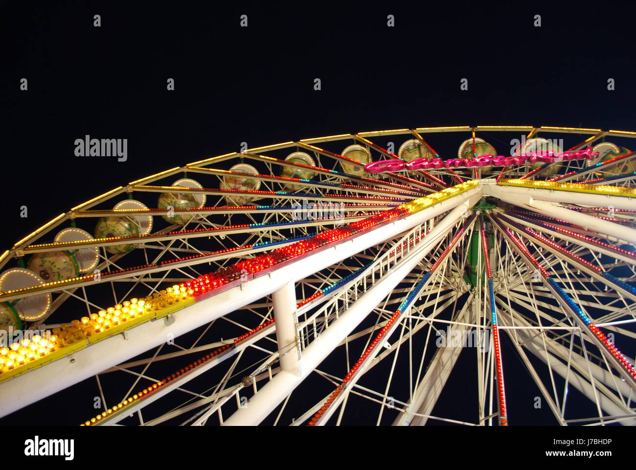 fuss wheel ferris wheel giant wheel big large enormous extreme powerful ...