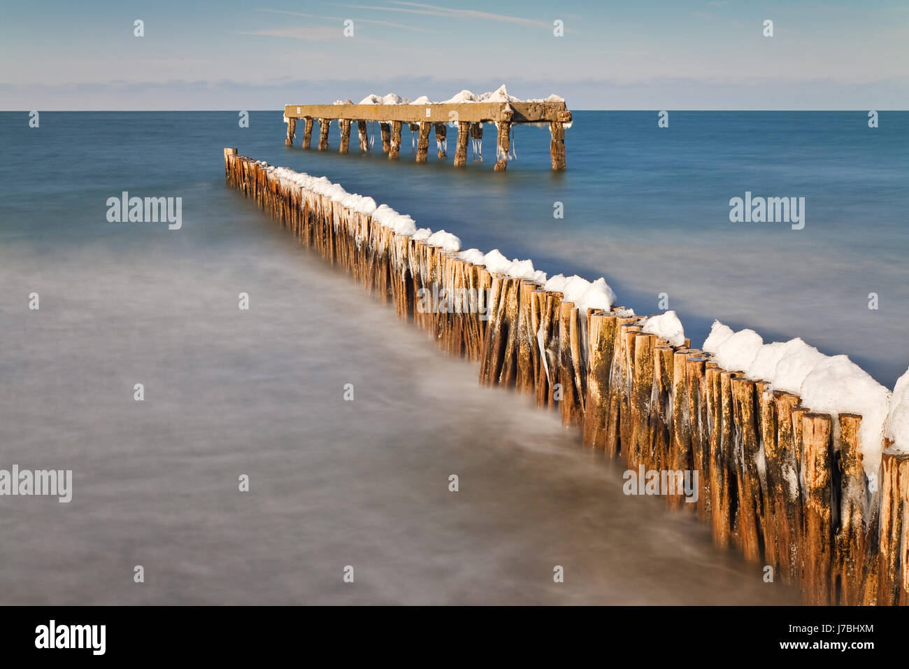groyne in winter Stock Photo - Alamy