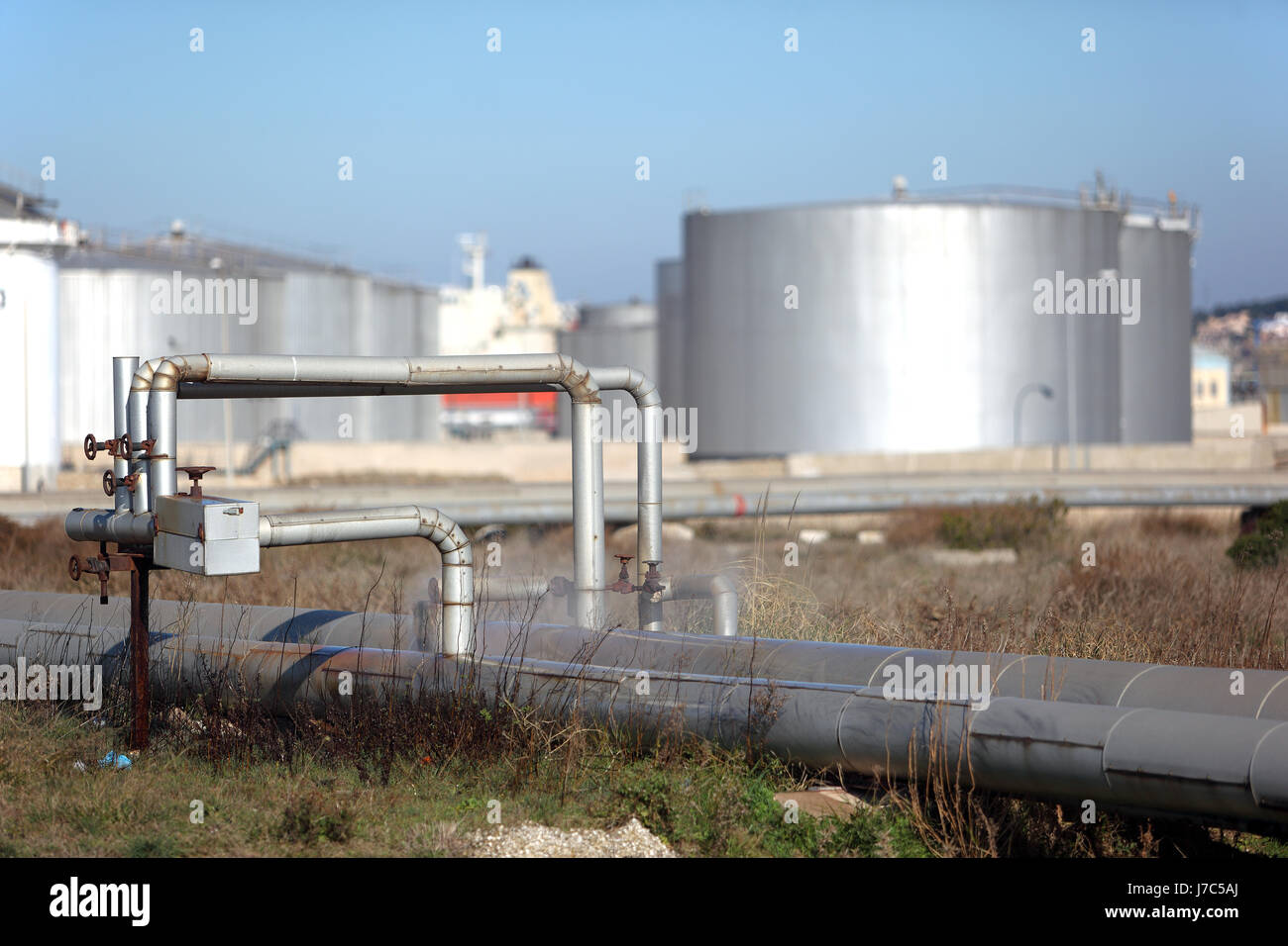 Smoke barrel hi-res stock photography and images - Alamy
