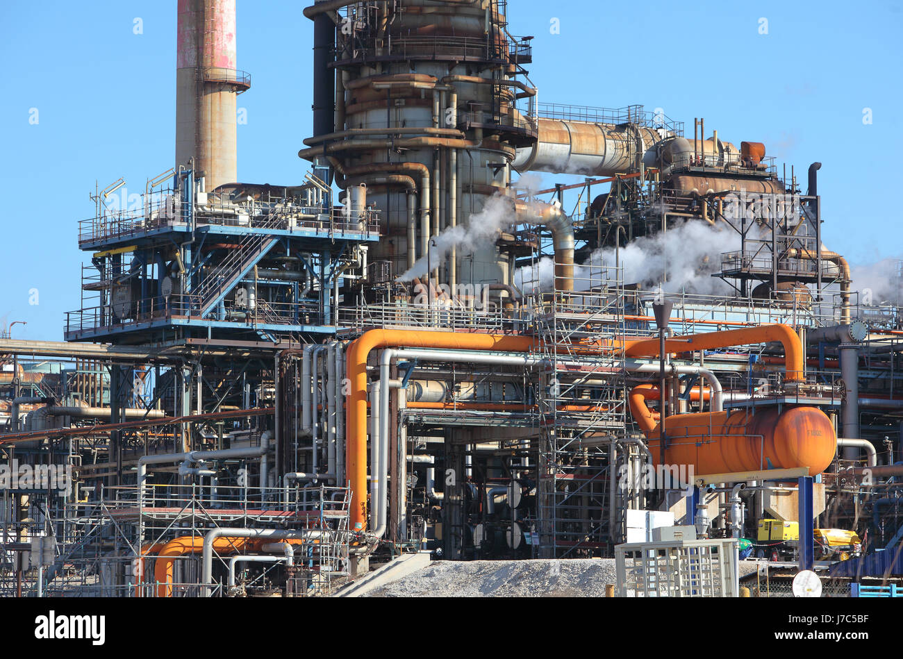 industry fuel gas barrel tank refinery chimney drainpipe chimney-flue ...