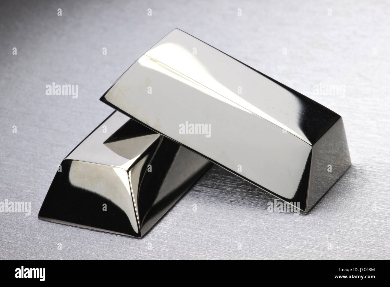 Silver ingots hi-res stock photography and images - Alamy