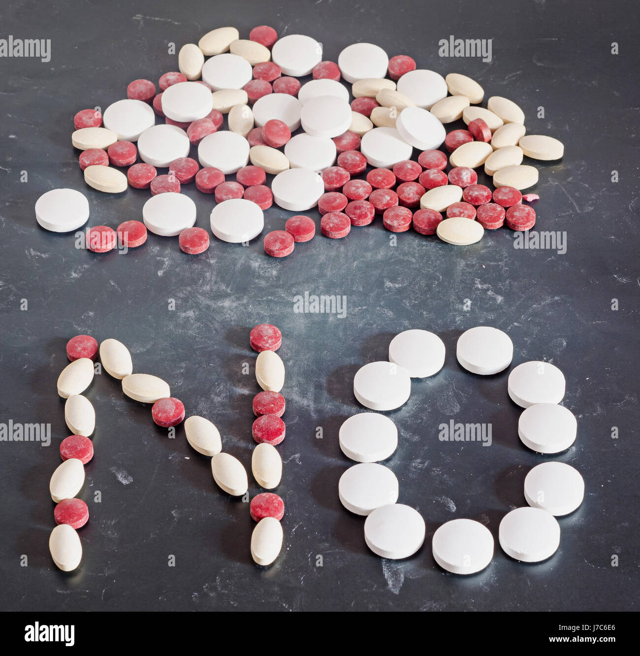 NO write of red, white, yellow drugs pills, powder, bunch, no drugs ...