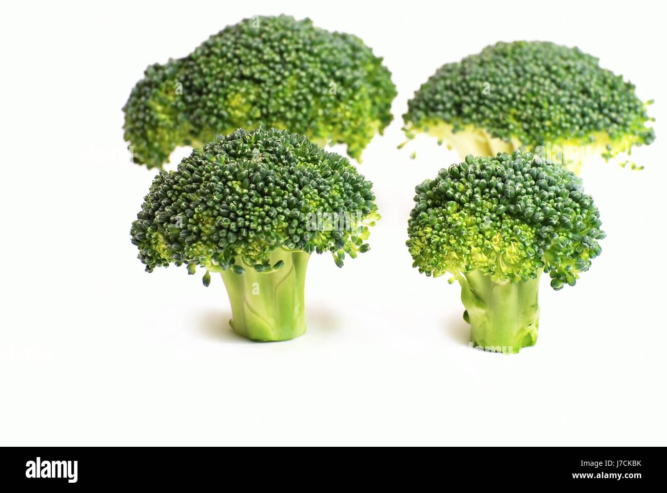 food aliment vitamins vitamines broccoli backdrop background fresh ...