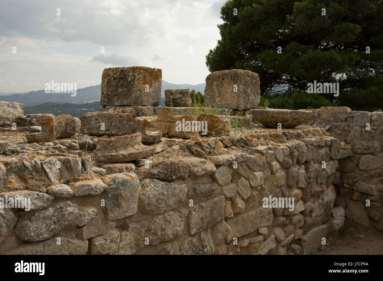 Phaistos was an Minoan palace and city iin southern central Crete with ...