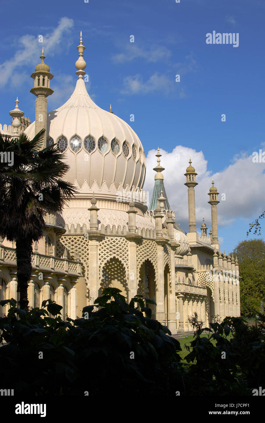 buildings england history palace pavilion travel famous dome tourism ...