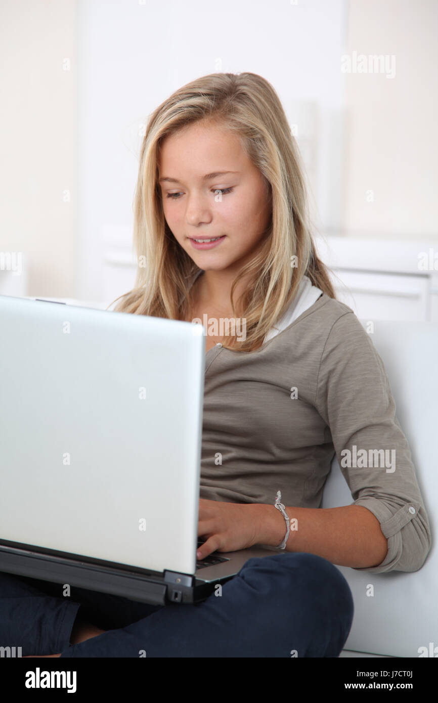 laptop notebook computers computer laugh laughs laughing twit giggle ...