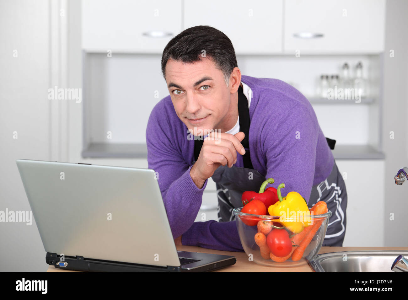 laptop notebook computers computer laugh laughs laughing twit giggle ...