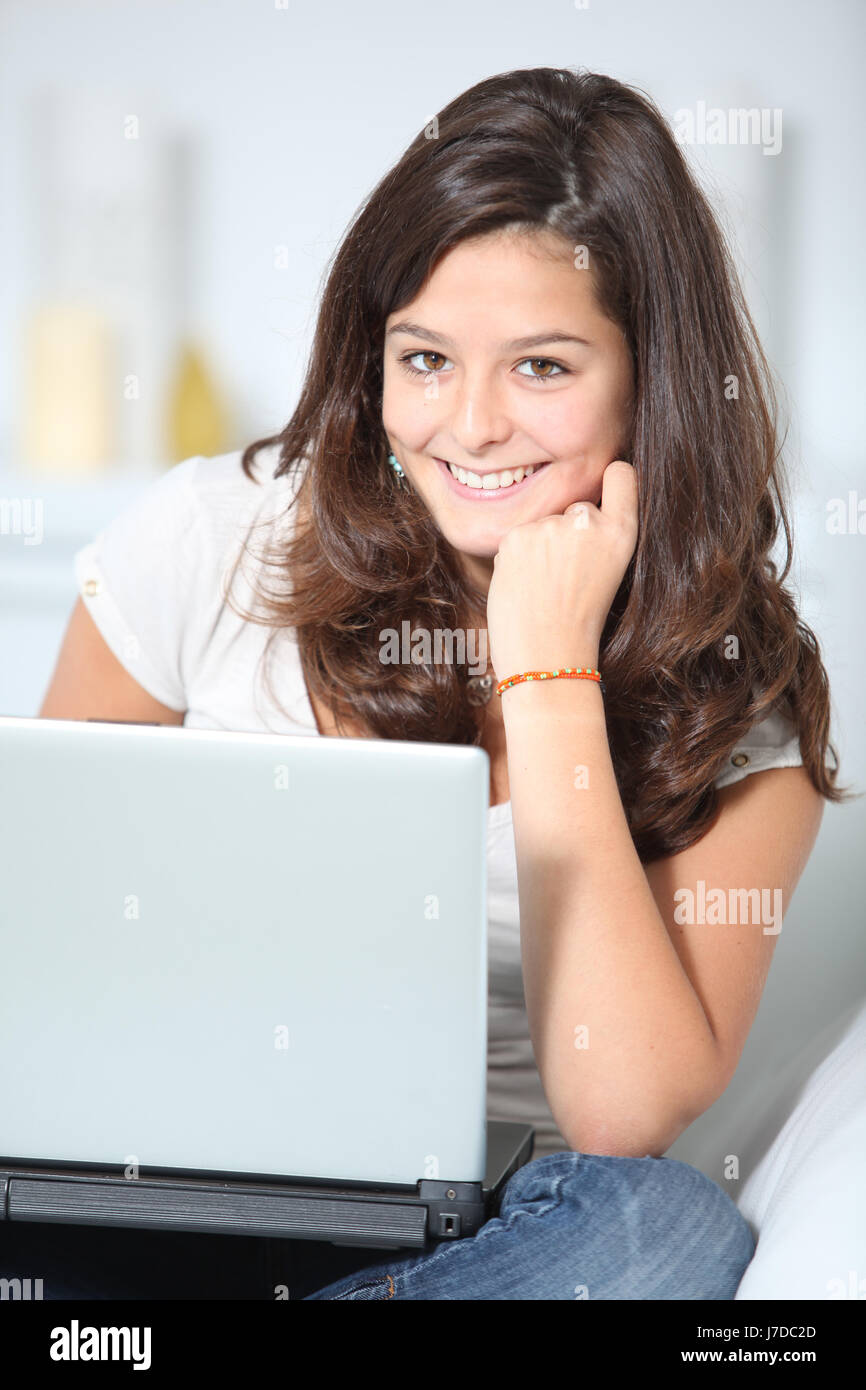 laptop notebook computers computer laugh laughs laughing twit giggle ...