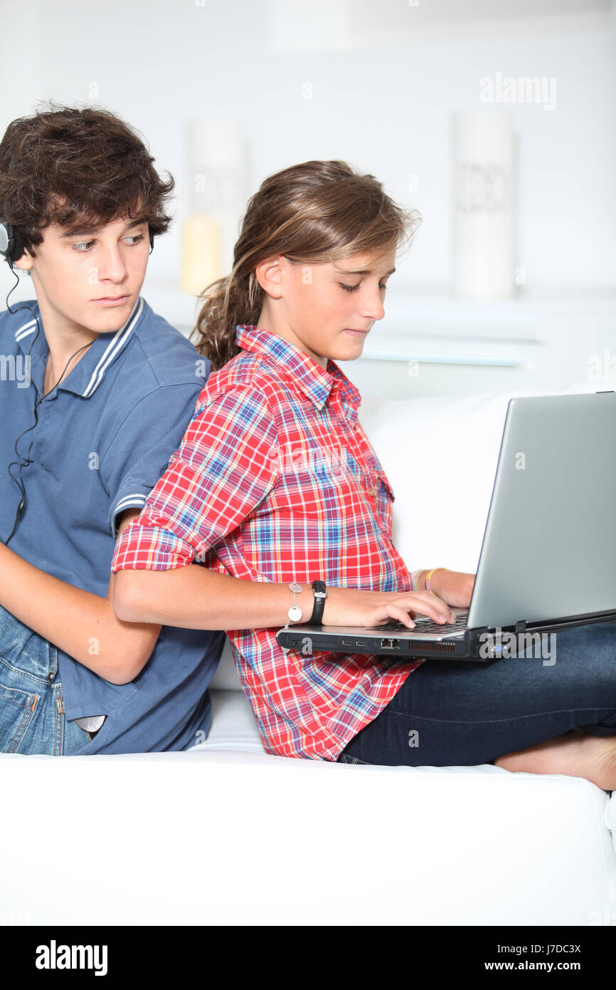 laptop notebook computers computer friendship spare time free time leisure Stock Photo - Alamy