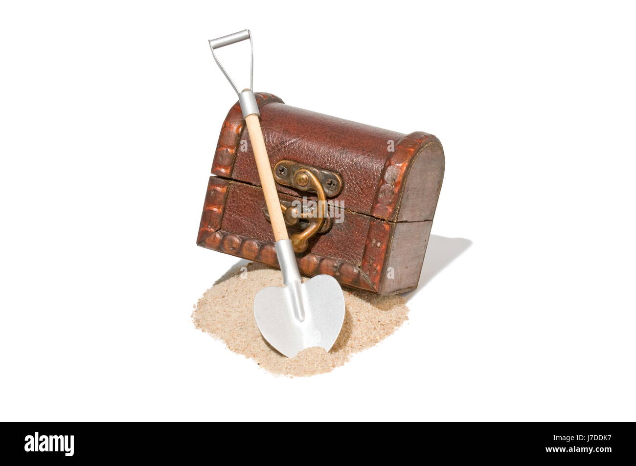 treasure chest with shovel Stock Photo - Alamy