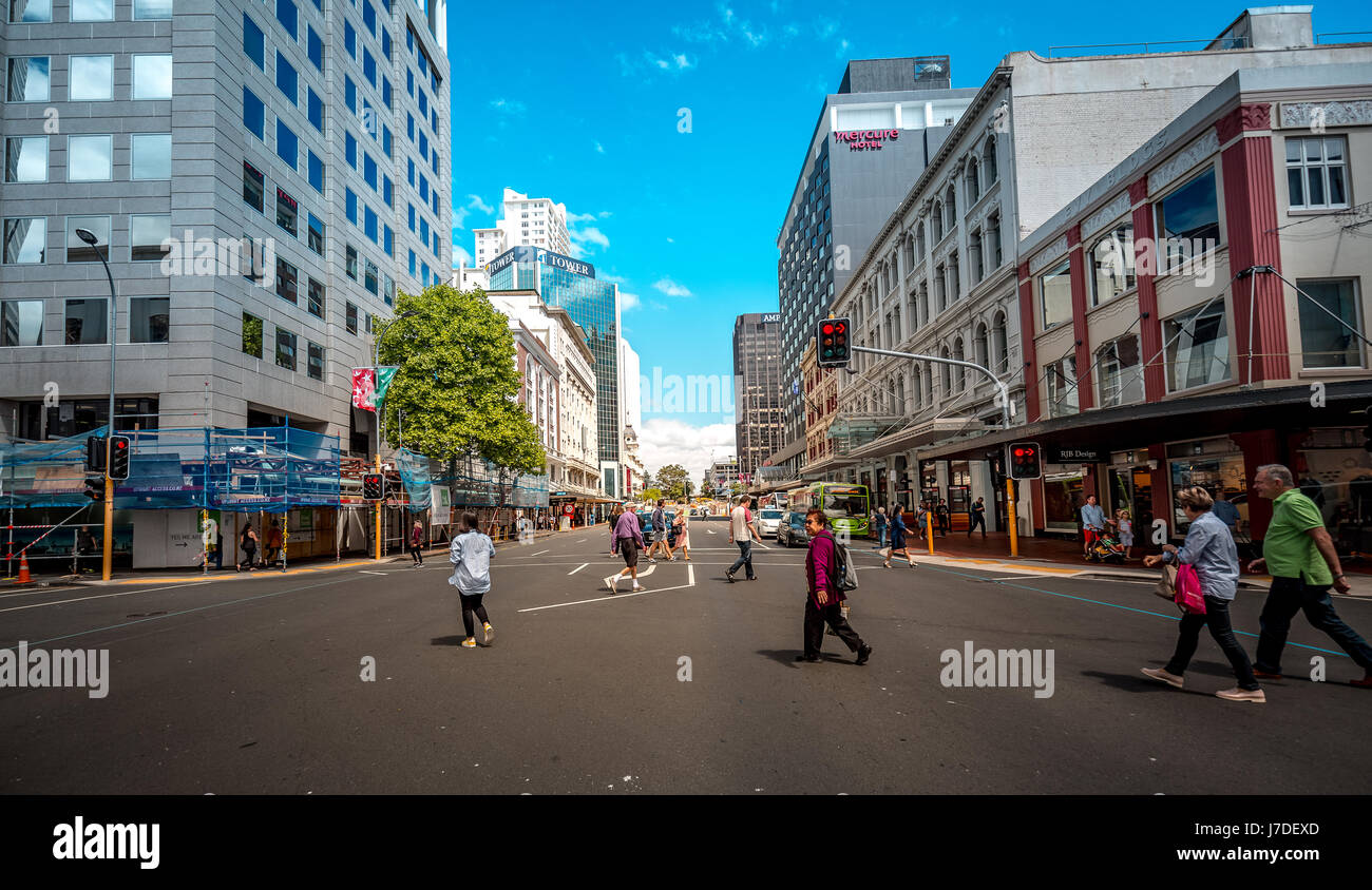 Queen street auckland central business hi-res stock photography and ...