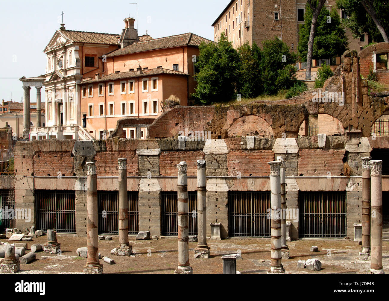 temple columns Rome roma style of construction architecture ...