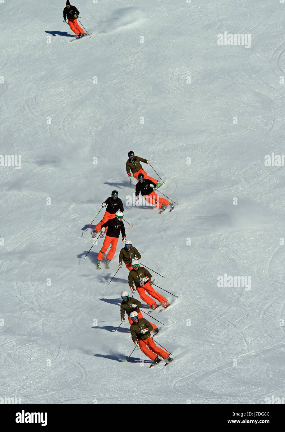 Group dynamics hi-res stock photography and images - Alamy