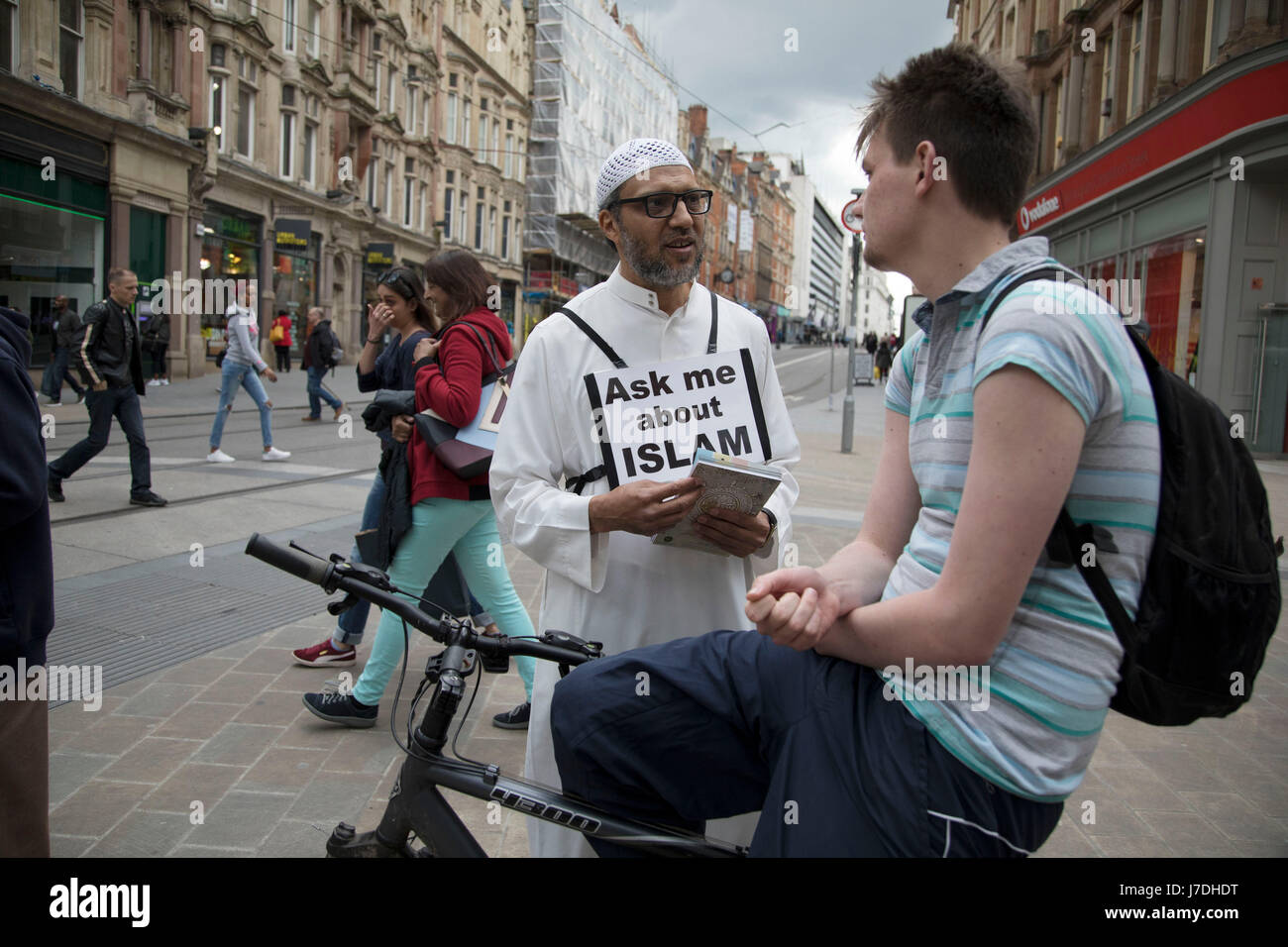 Wearing a sign hi-res stock photography and images - Alamy