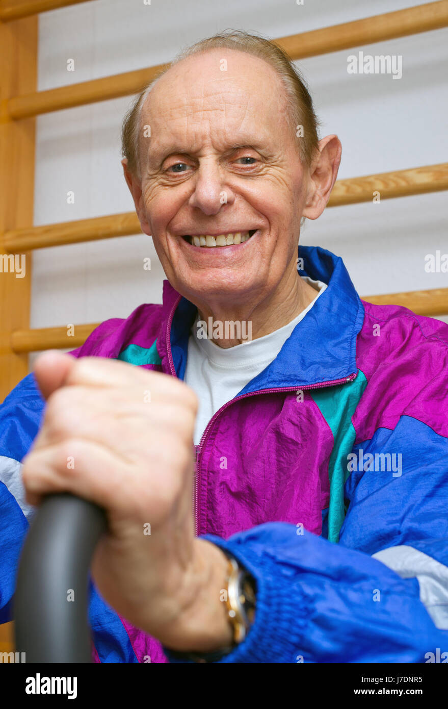 laugh laughs laughing twit giggle smile smiling laughter laughingly ...