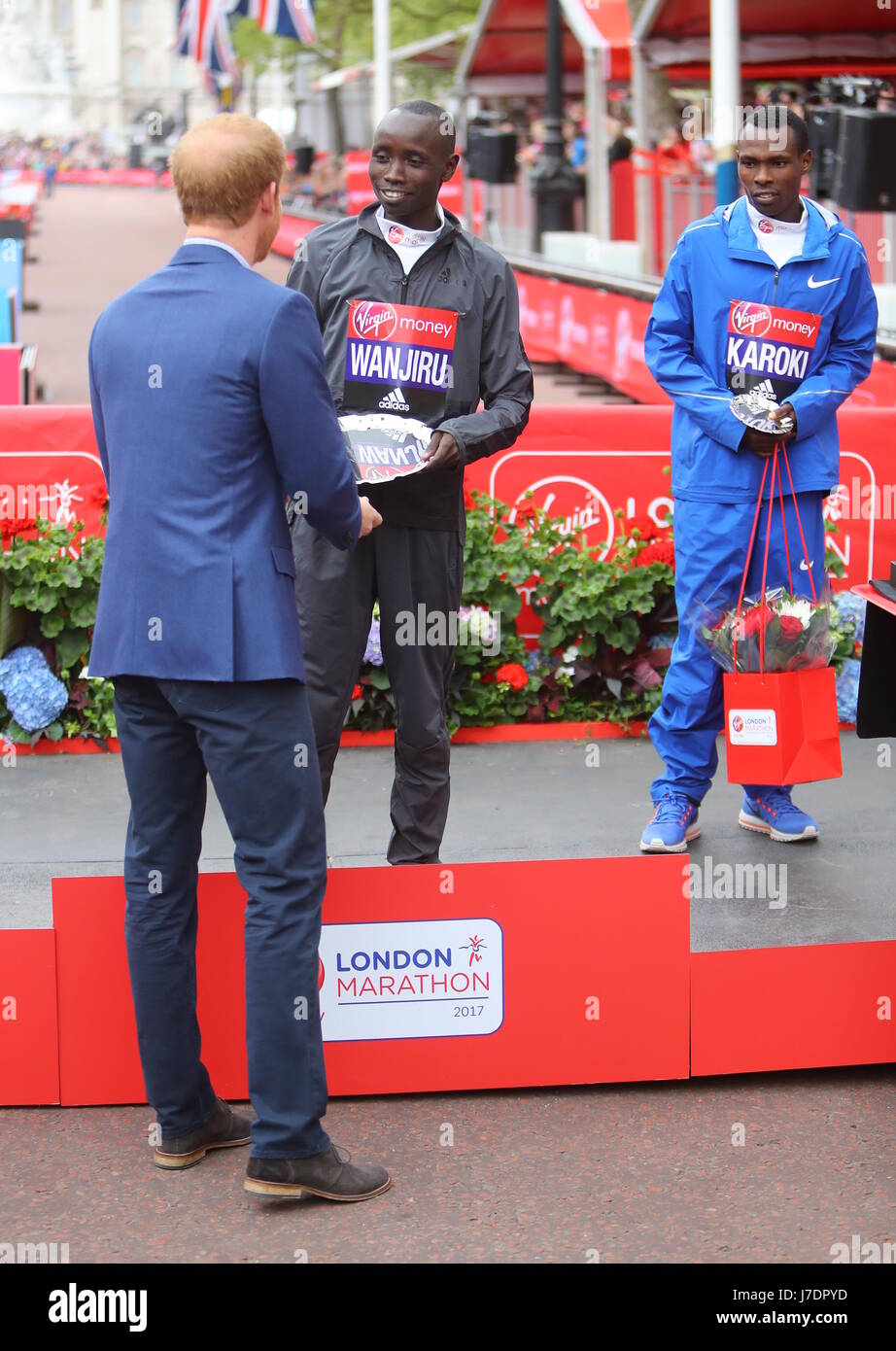 Prince Harry awards Daniel Wanjiru at the 2017 London Marathon ...