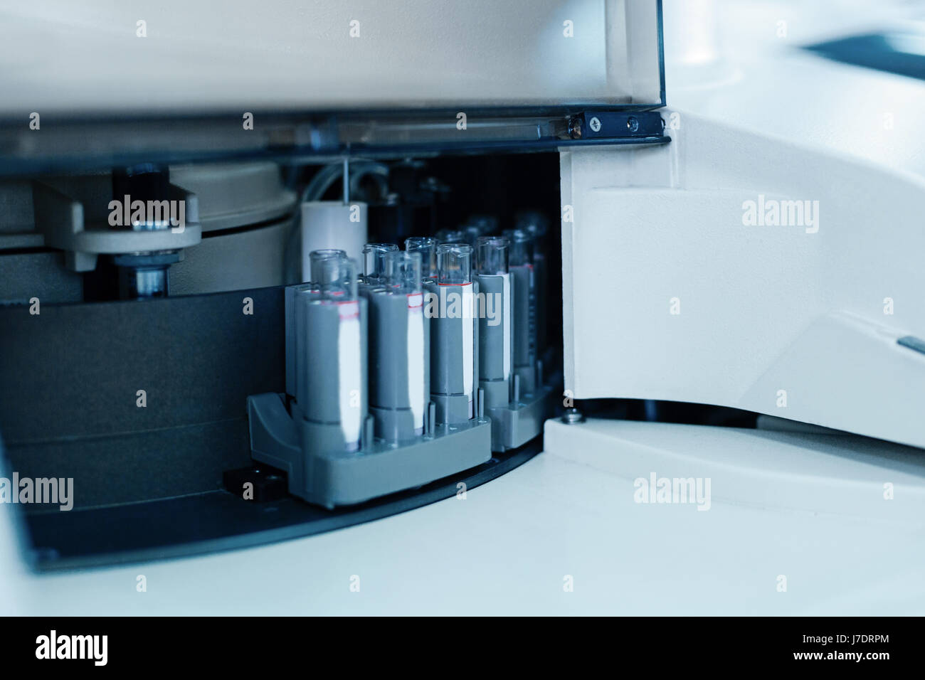 Test tube holder hi-res stock photography and images - Alamy