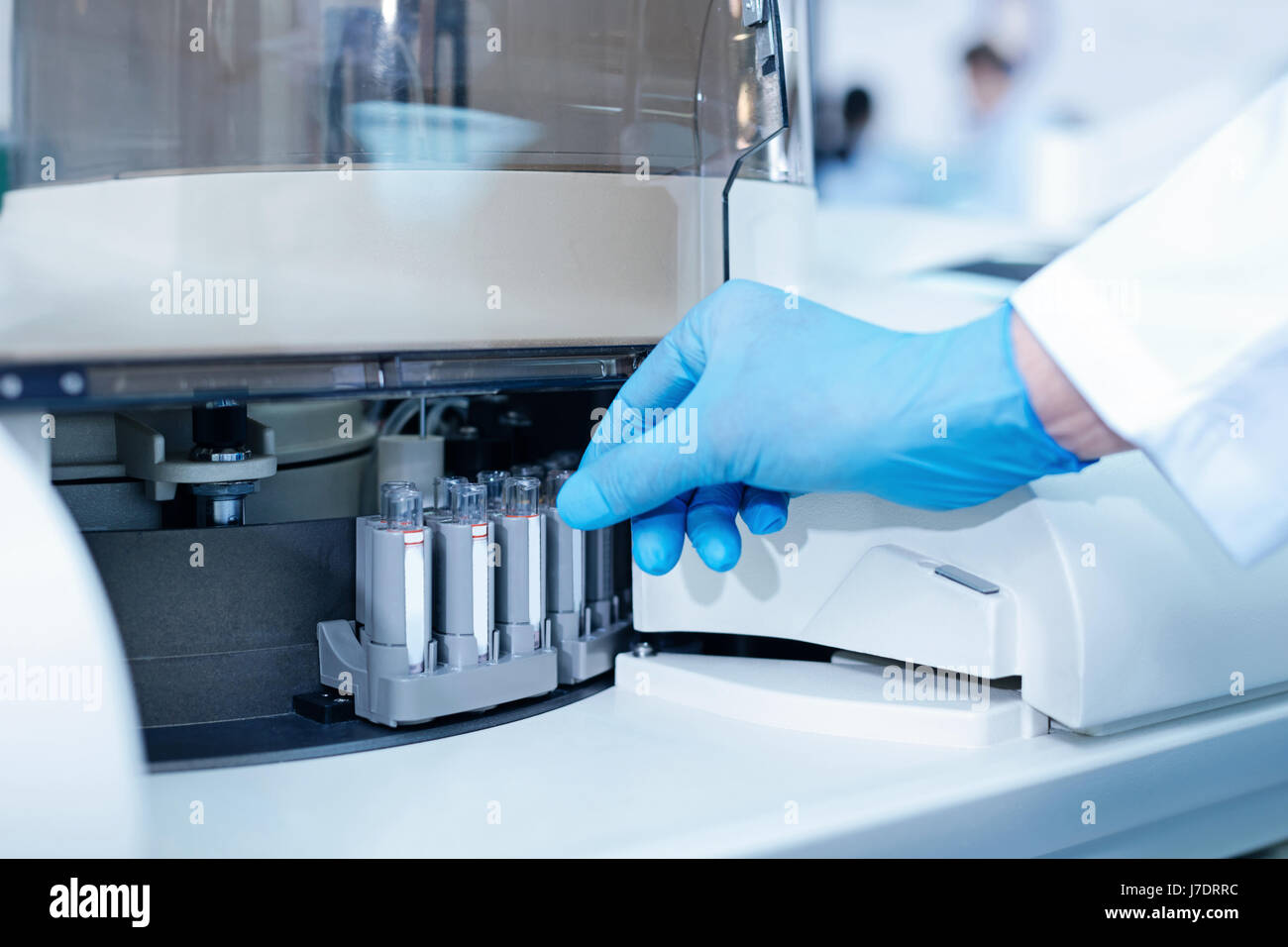 Test tube holder hi-res stock photography and images - Alamy