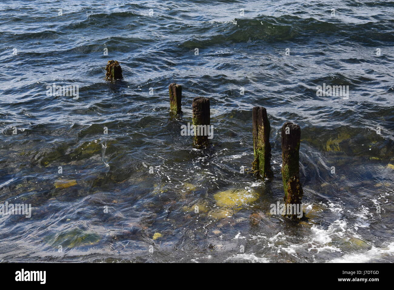 Close up on breakwater hi-res stock photography and images - Alamy