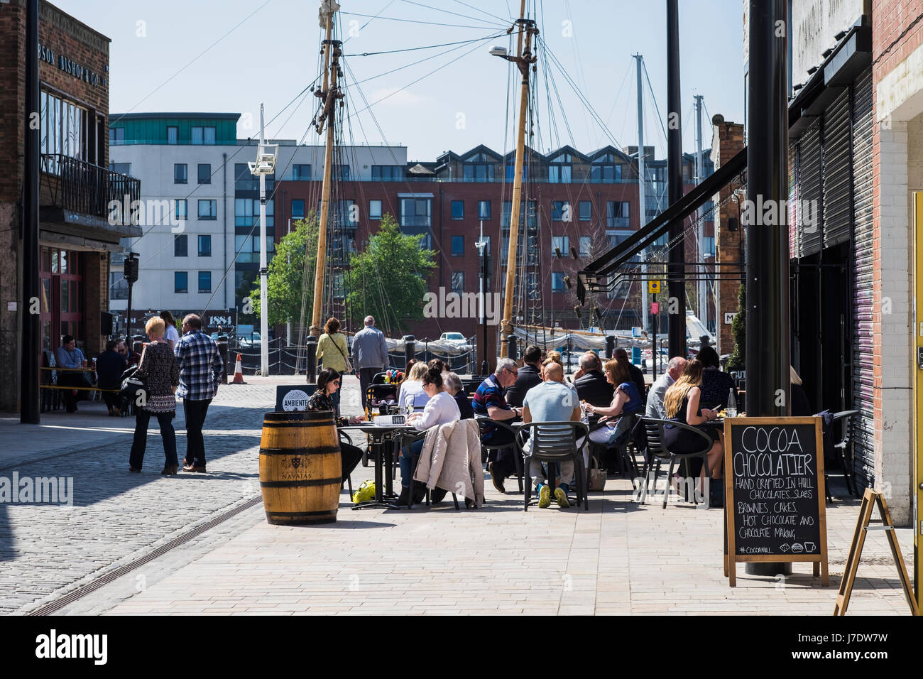 Humber street hull hi-res stock photography and images - Alamy