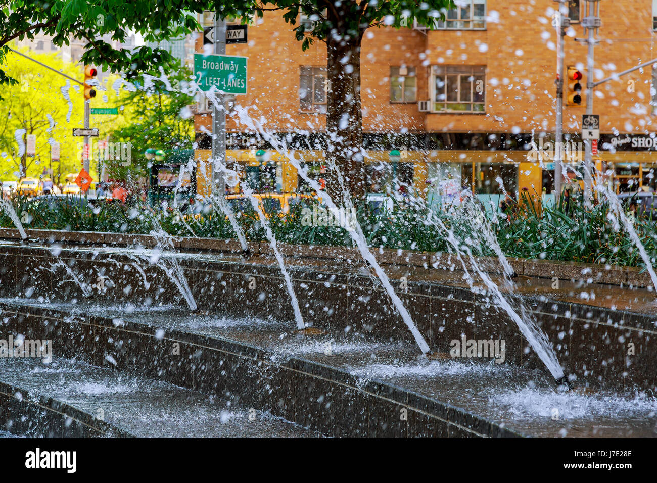 The water in the fountain and splash water fountain Stock Photo - Alamy
