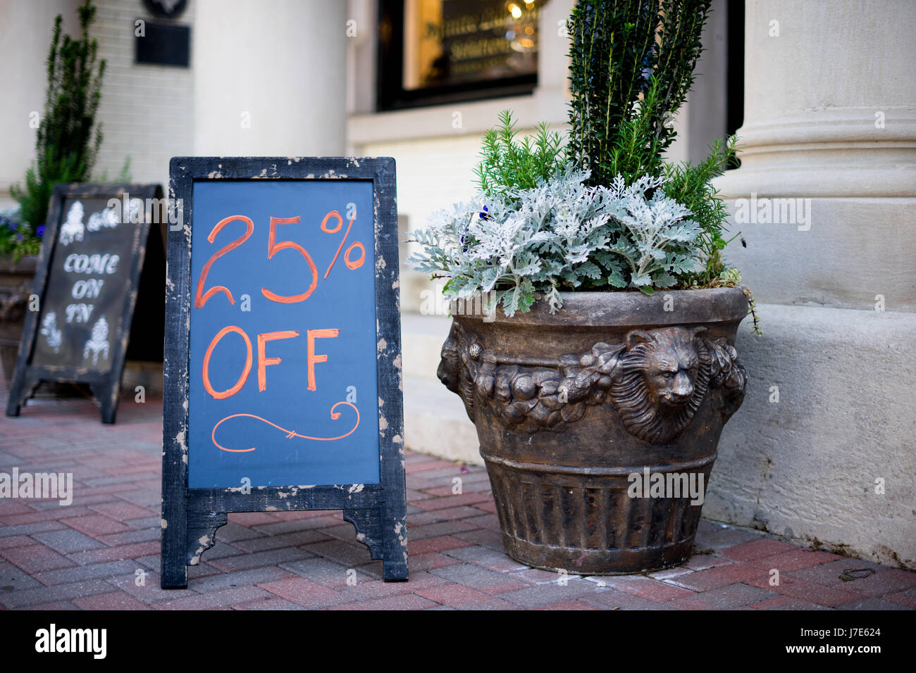 25 sign hi-res stock photography and images - Alamy