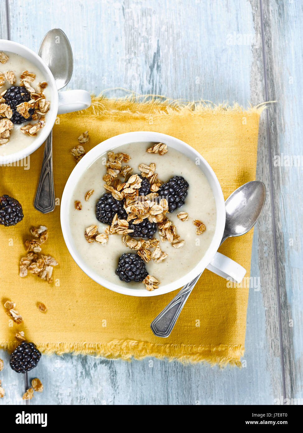 Bramble and apple hi-res stock photography and images - Alamy