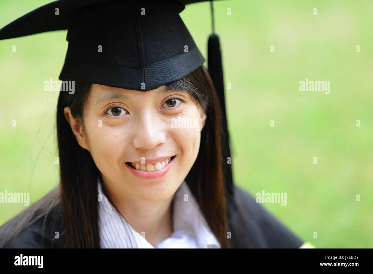 student graduation girl girls woman laugh laughs laughing twit giggle ...